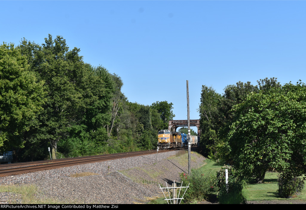 UP 6041 8095 GMTX 2116 2118